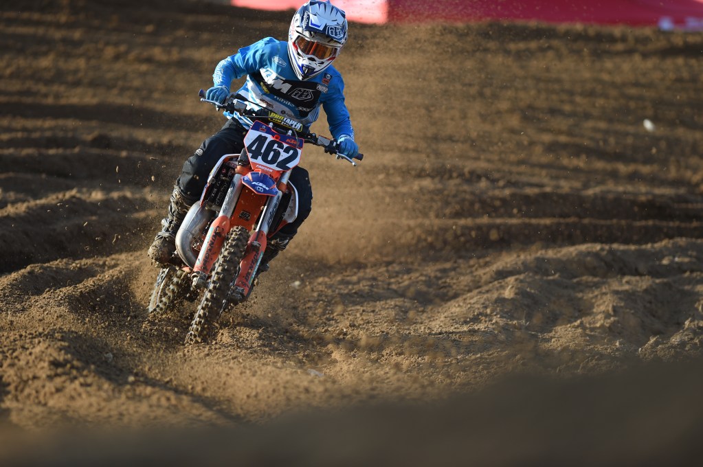 LUKE FAUSER - DIRTY 100 - Motoplayground