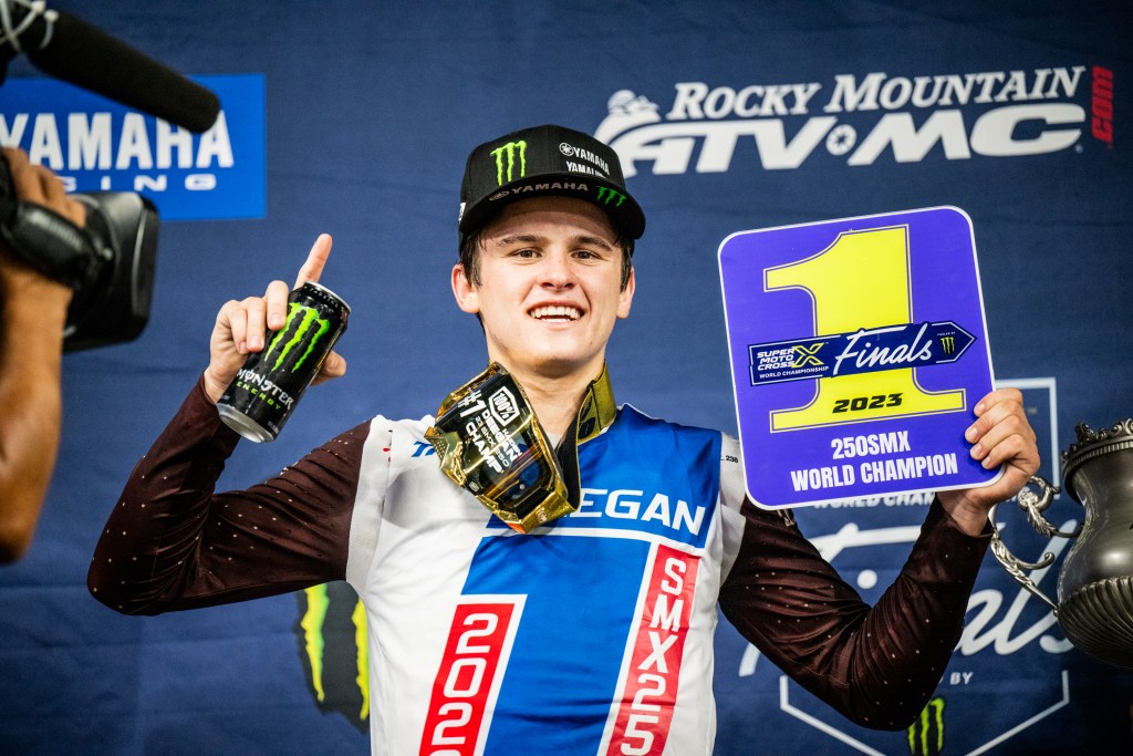 HAIDEN DEEGAN - GRIT 234 250SMX - Motoplayground